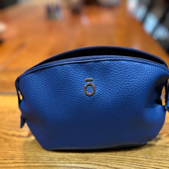Doterra | Bags | Doterra Essentials Oils Bag | Poshmark